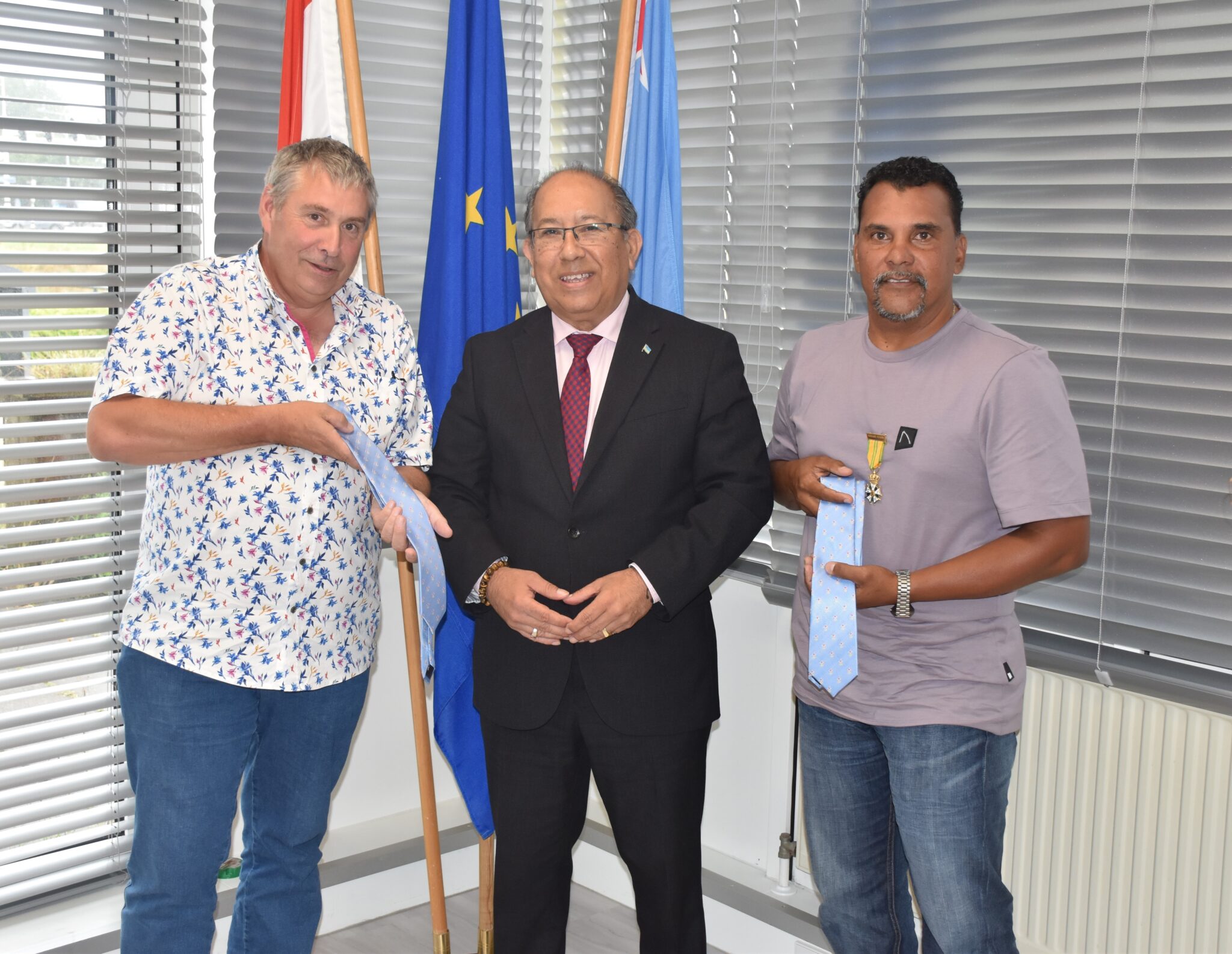 Duanero Davelaar a bishita Minister Thijsen - Solo Di Pueblo Noticia Aruba