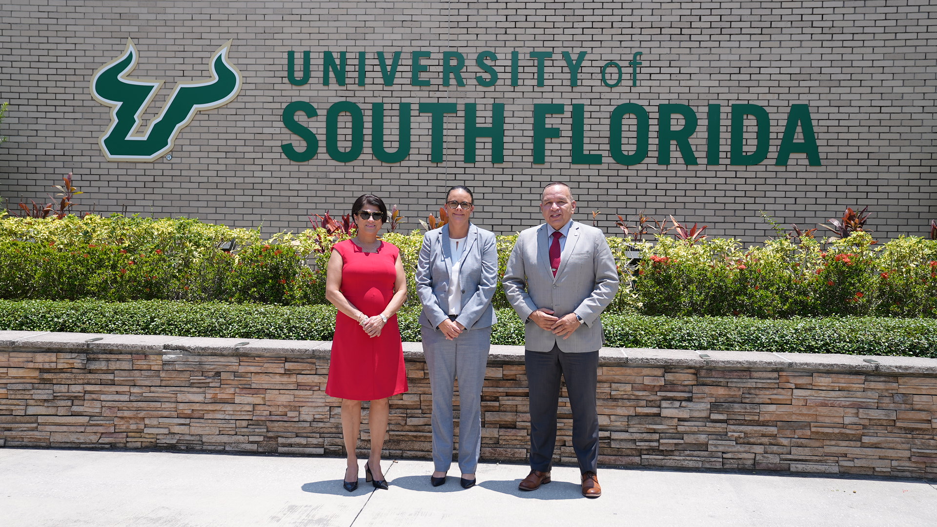 MINISTER ENDY CROES A BISHITA DIFERENTE UNIVERSIDAD NA ORLANDO Y A ...