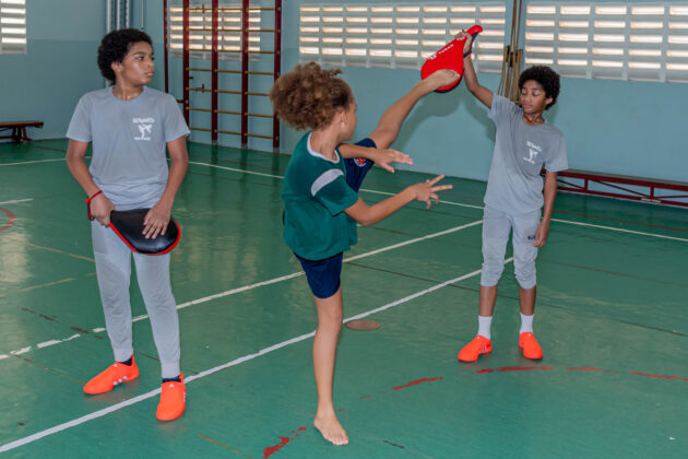 Grand Master Henk Meijer ta duna training prome cu Best of the Best ...