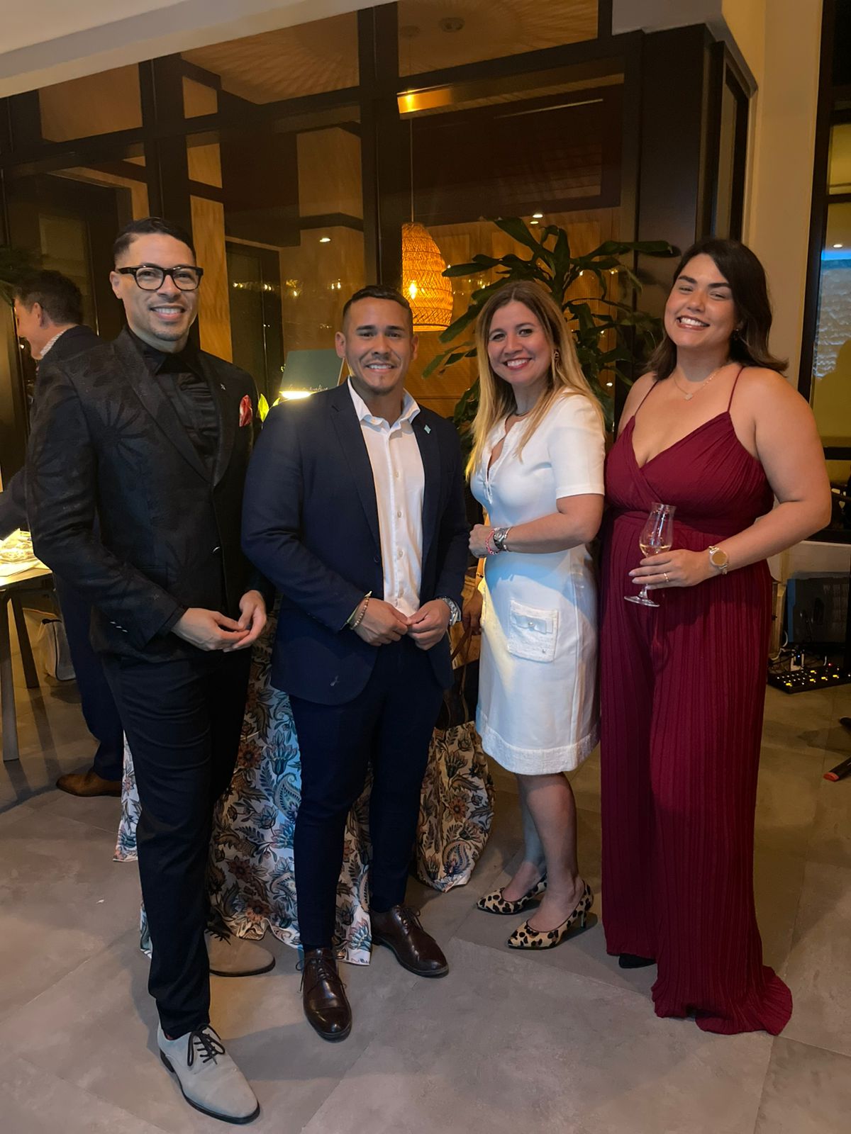 Parlamentario AVP Jennifer Arends-Reyes ta felicita The St. Regis Aruba ...